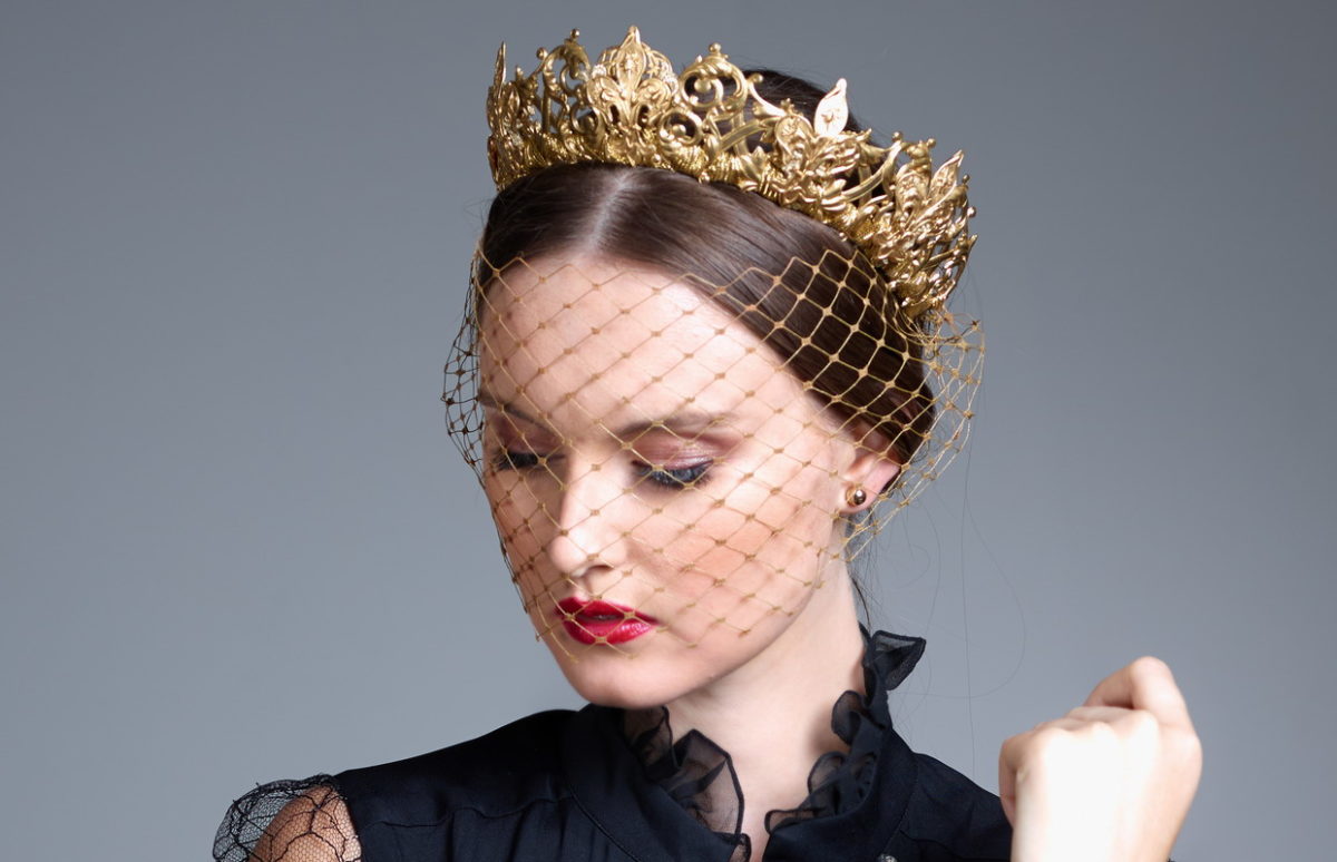 Viktoria Novak Crowns The Melbourne Cup | FIB